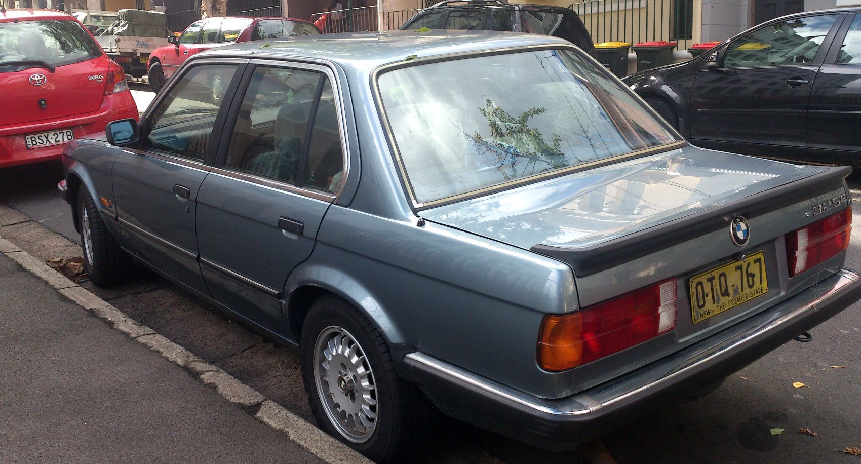 BMW 3 Series Sedan (E30) 325i (170 Hp) Automatic